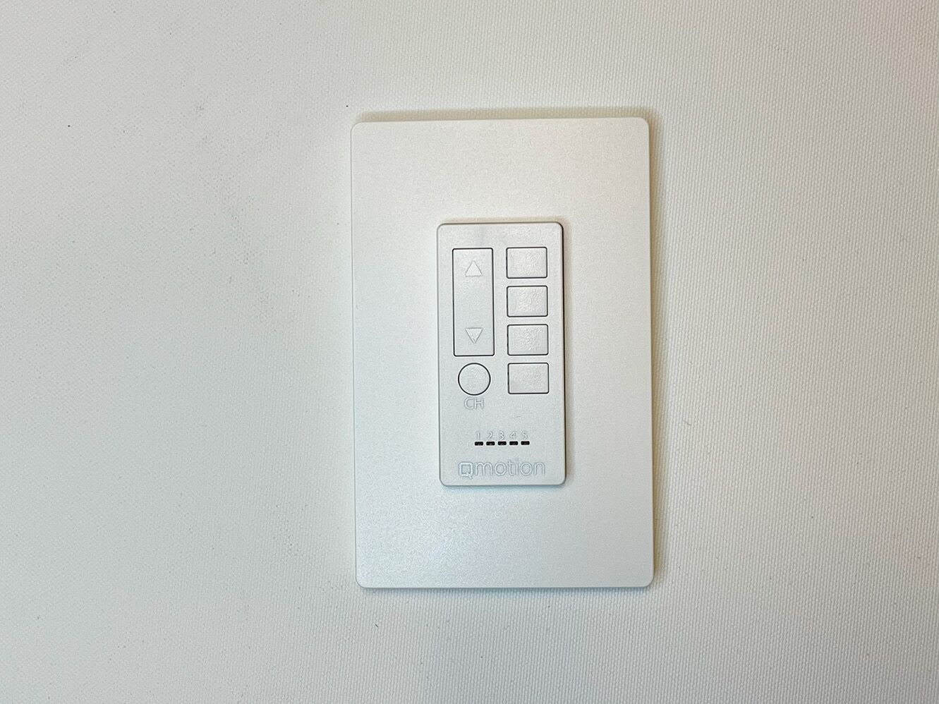 QMotion QDR2 (Gen3) Remote & Wallplate - The Custom Shade